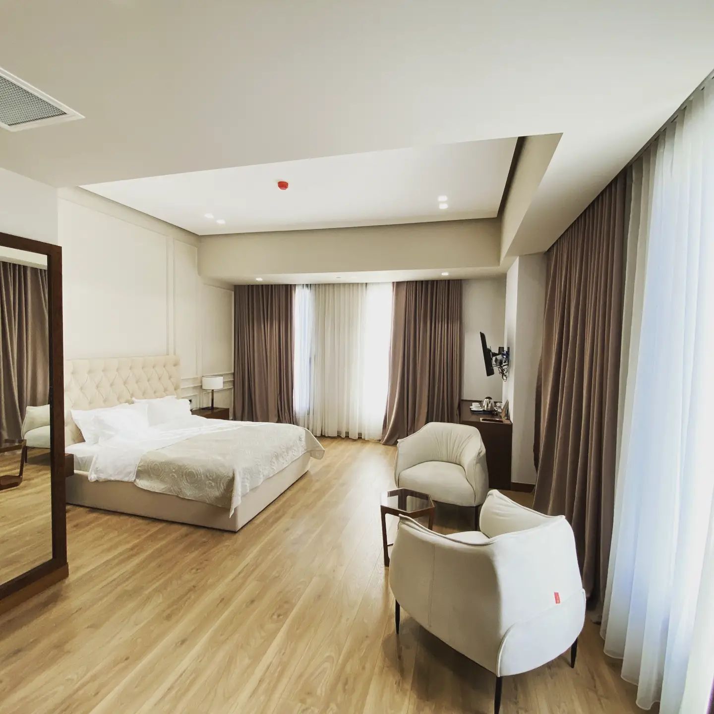 Portik Hotel